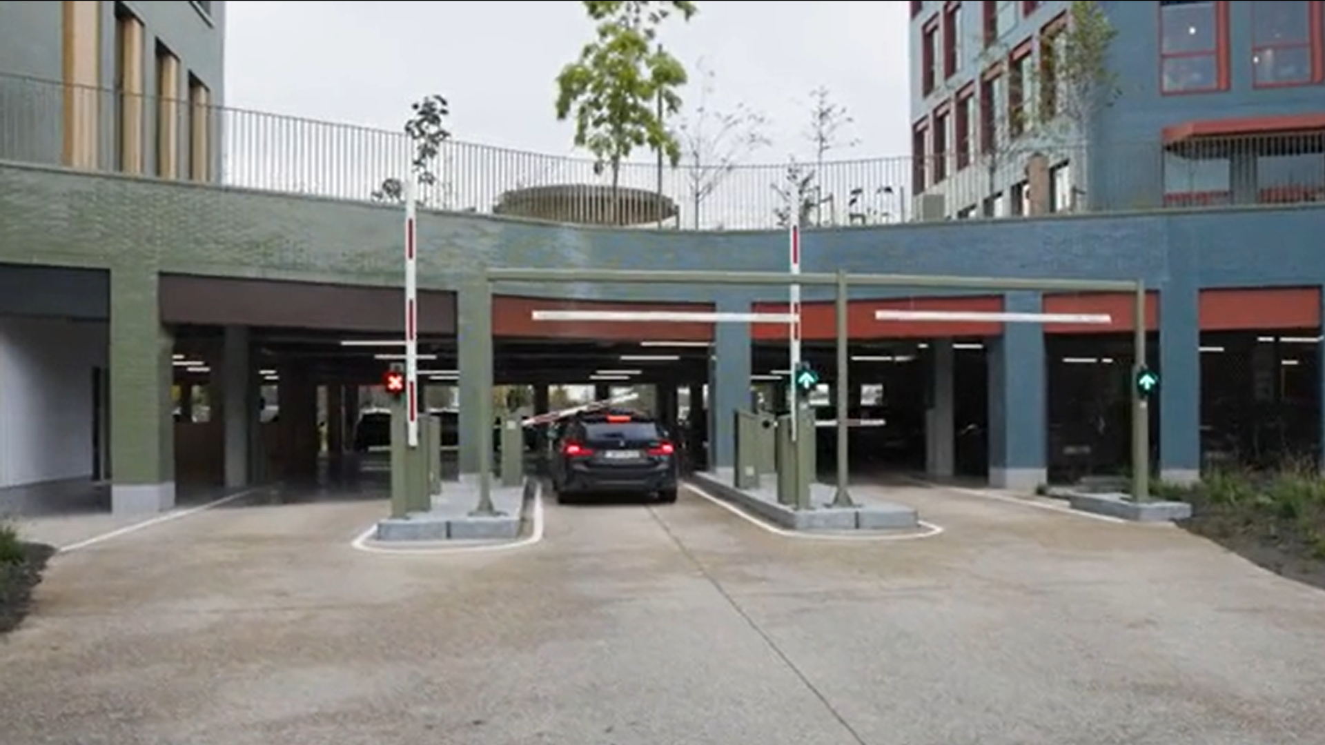 Seamless Parking at Loop5: Enhancing Experience & Efficiency